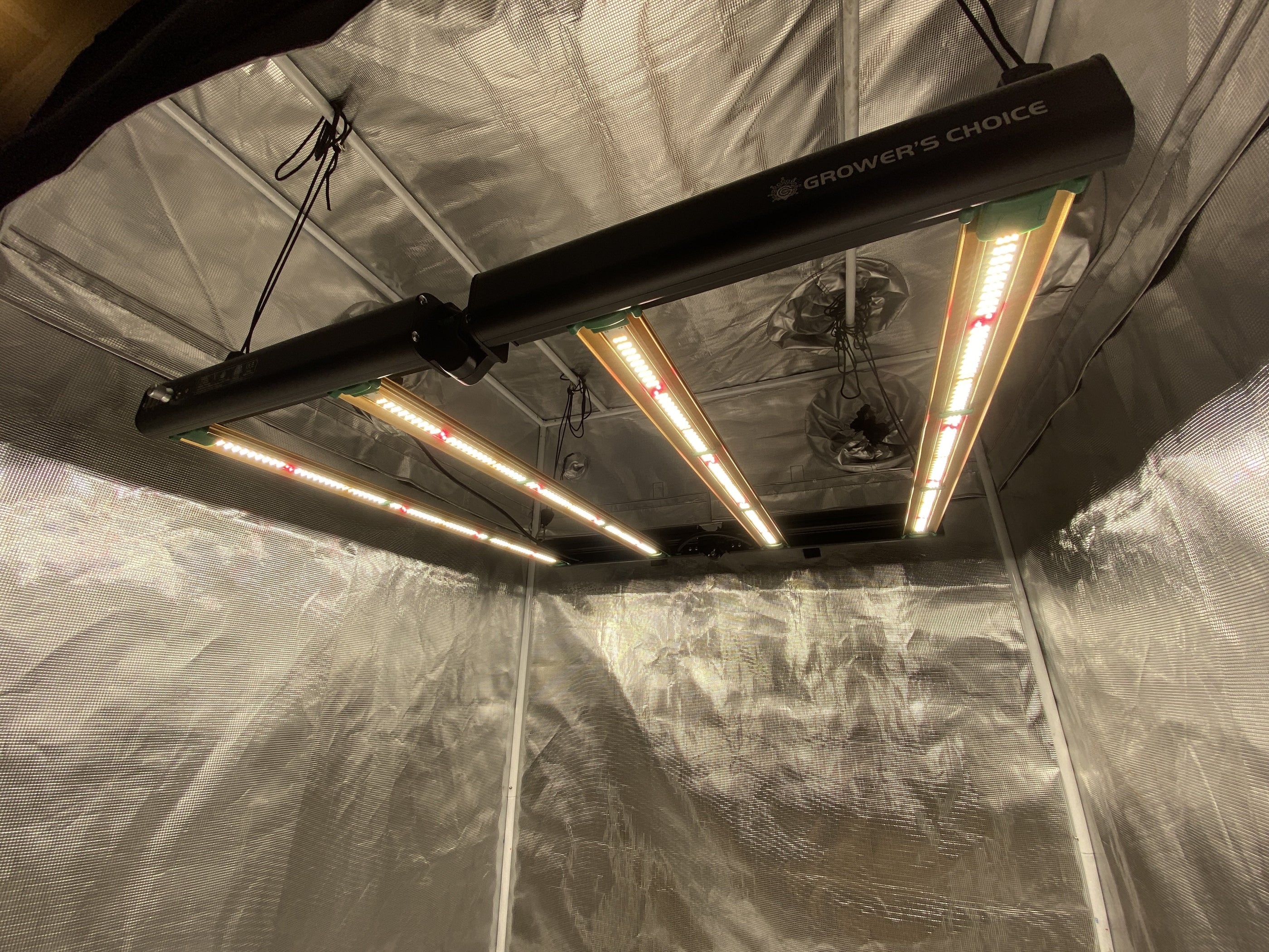 Grower's Choice ROI-E420 LED Grow Light — LED Grow Lights Depot